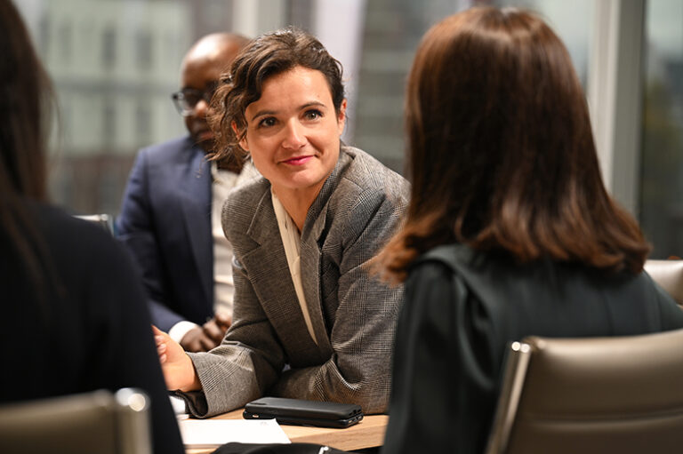 A business on the move. Join us. - Vitol.com